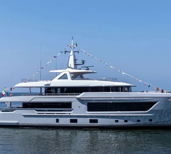 Yacht BABBO , CdM | CHARTERWORLD Luxury Superyacht Charters